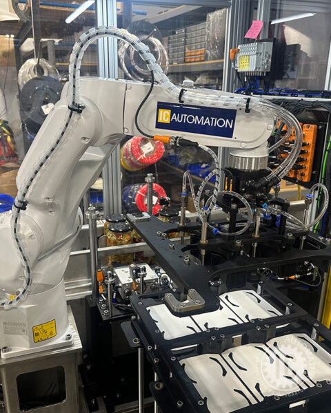 Cluster Clip / Top Clip Application System - IC Automation
